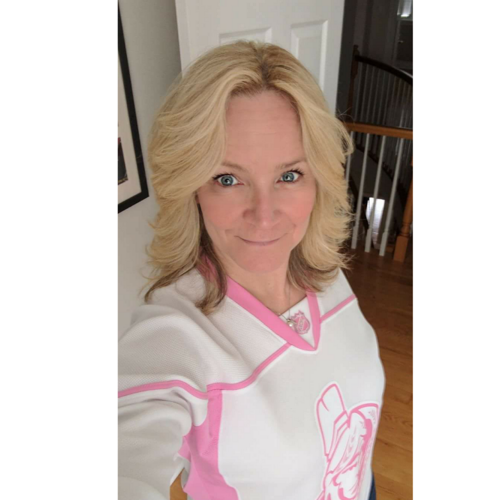 Women Living Fully - Woman of the Week: Nicole Novotny